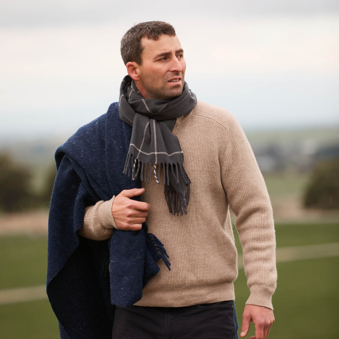 Sheffield Scarf in Charcoal Grey – Waverley Mills