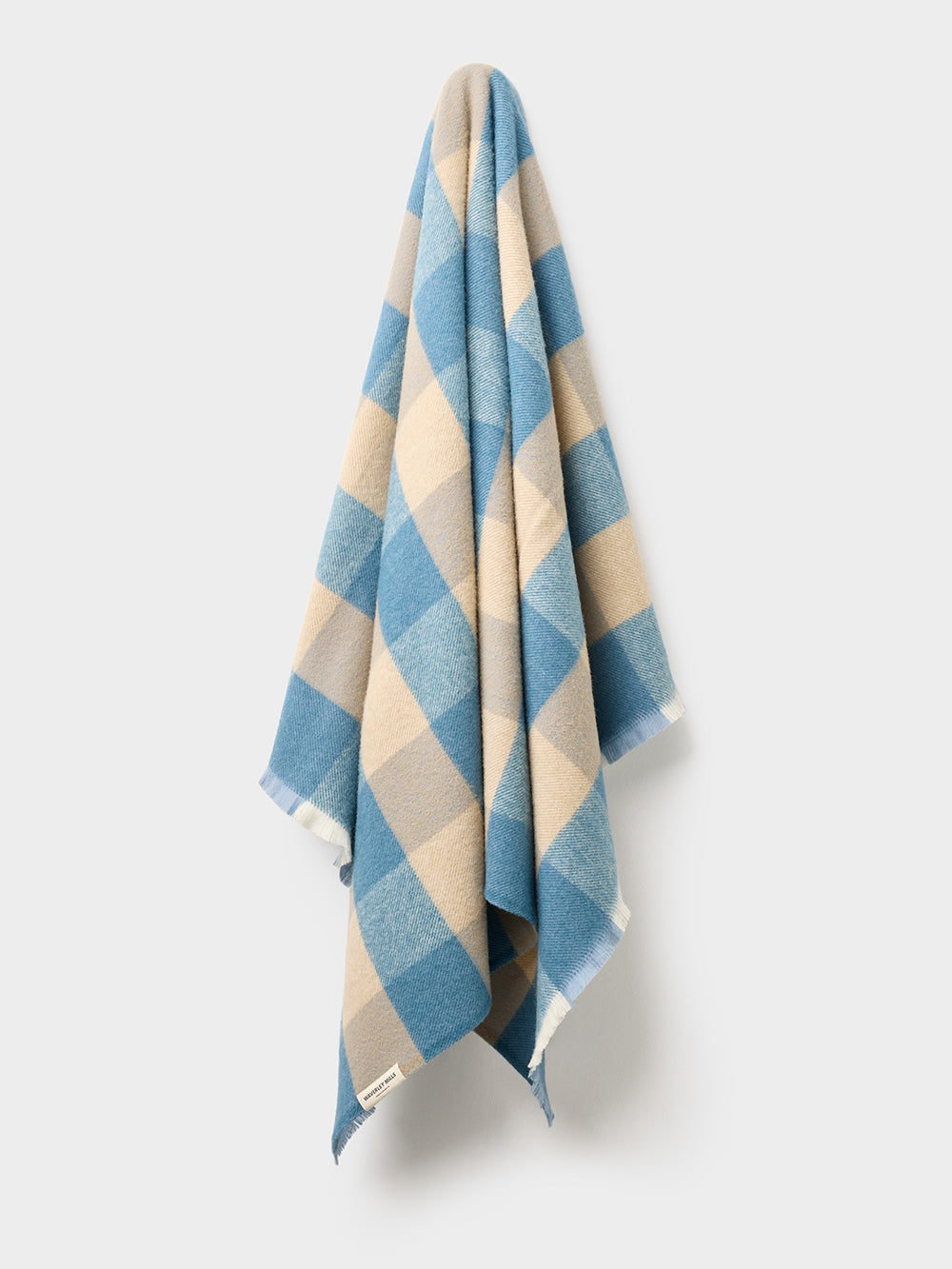 Traditional Check Picnic Rug in Wineglass Bay Blue – Waverley Mills